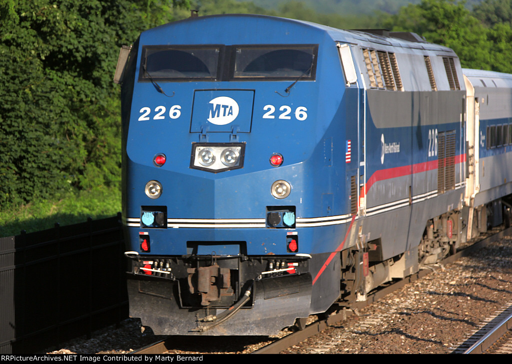 Metro North 226 SB Bounce